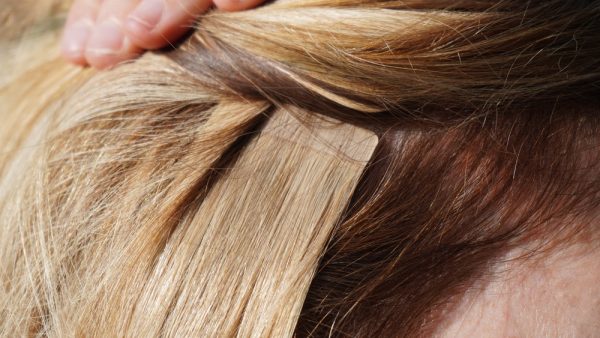 Here’s How to Dissolve Hair Extension Glue in 2025